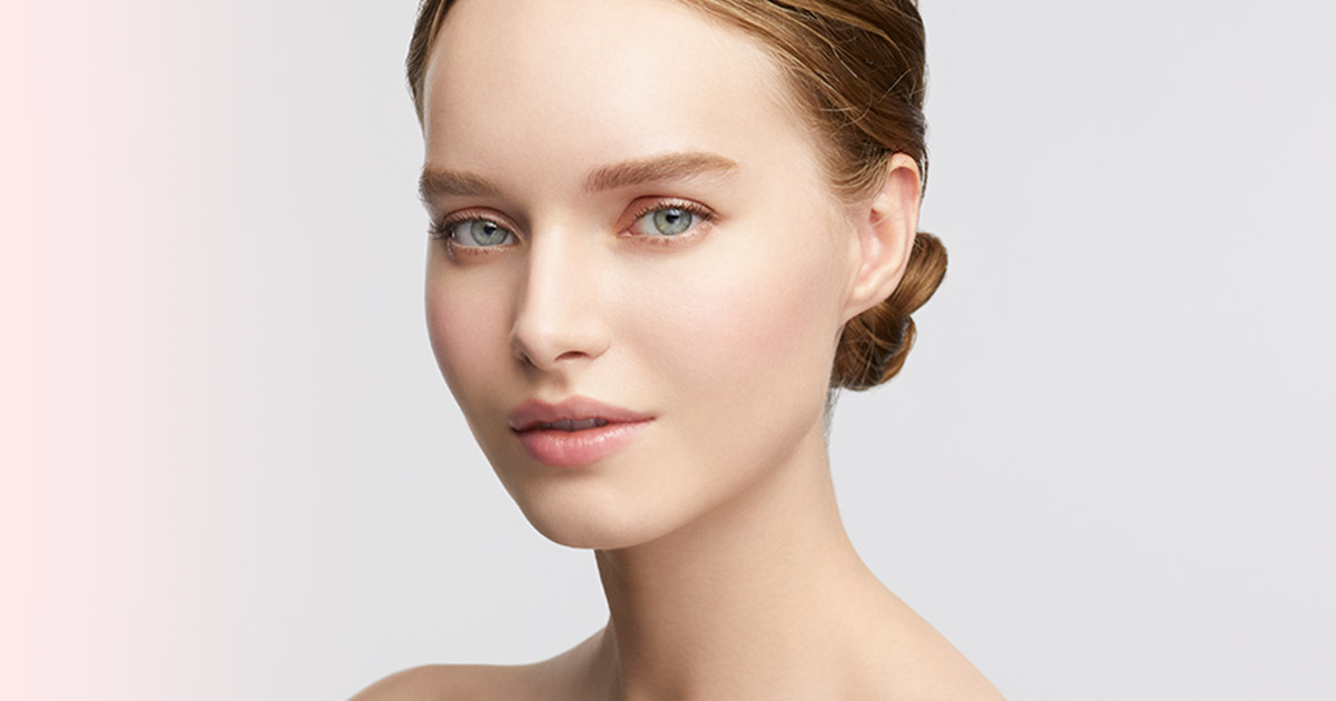 A NEW ERA OF RADIANCE MASK MAKEUP OPTIMISTIC | เคลย์ เดอ โป โบเต้